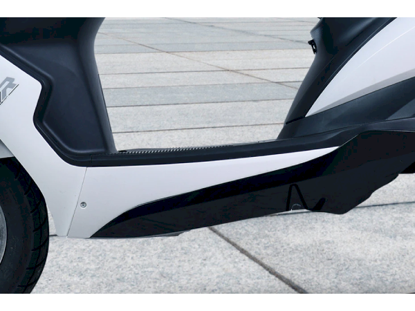 EeVe Wind Price - Mileage, Images, Colours | CarhoyaBike.com